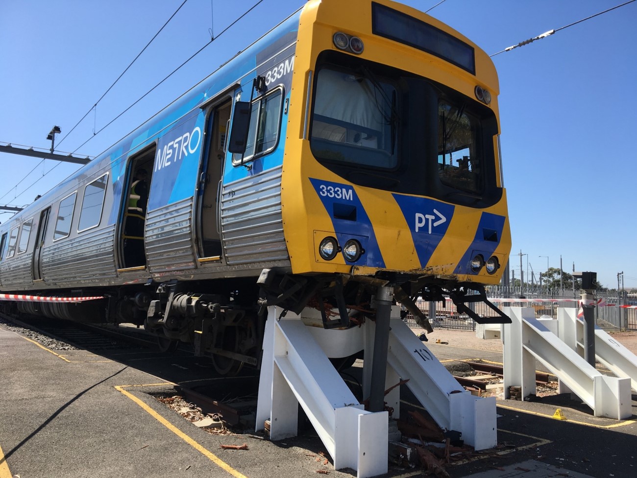 Insufficient brake application contributes to buffer stop collision | ATSB